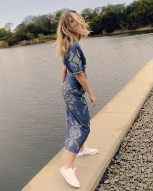 CARTOLINA Embroidered Midi Dress