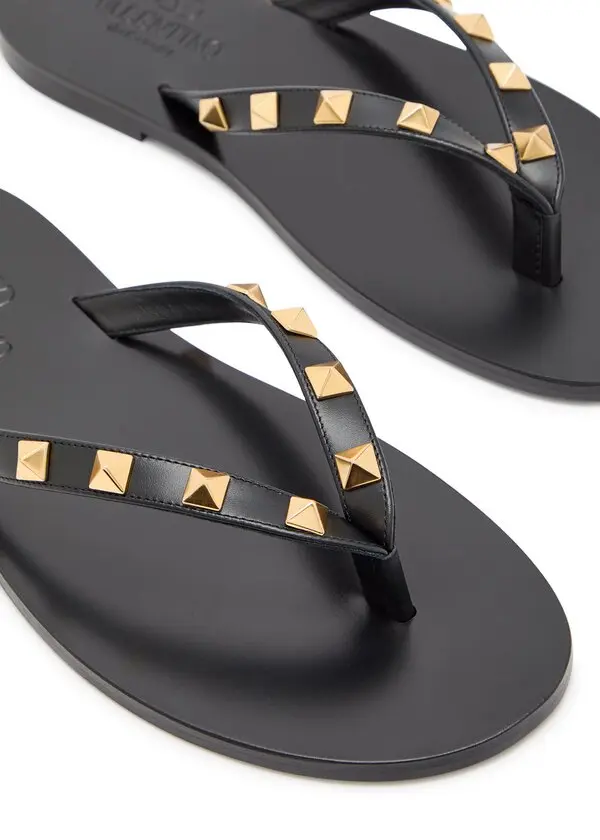 Valentino Garavani Rockstud Thong Leather Sandals