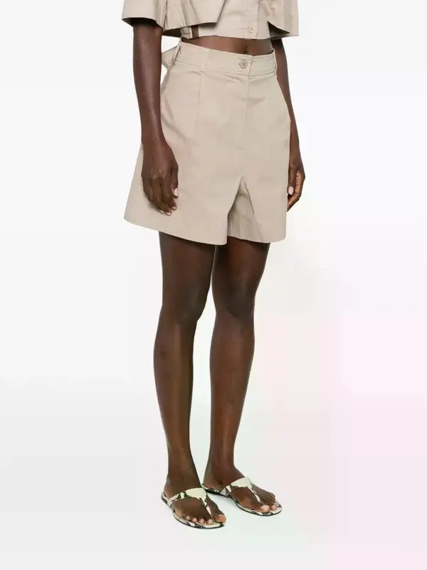 MOUTAKI Tailored Pleat Detail Shorts