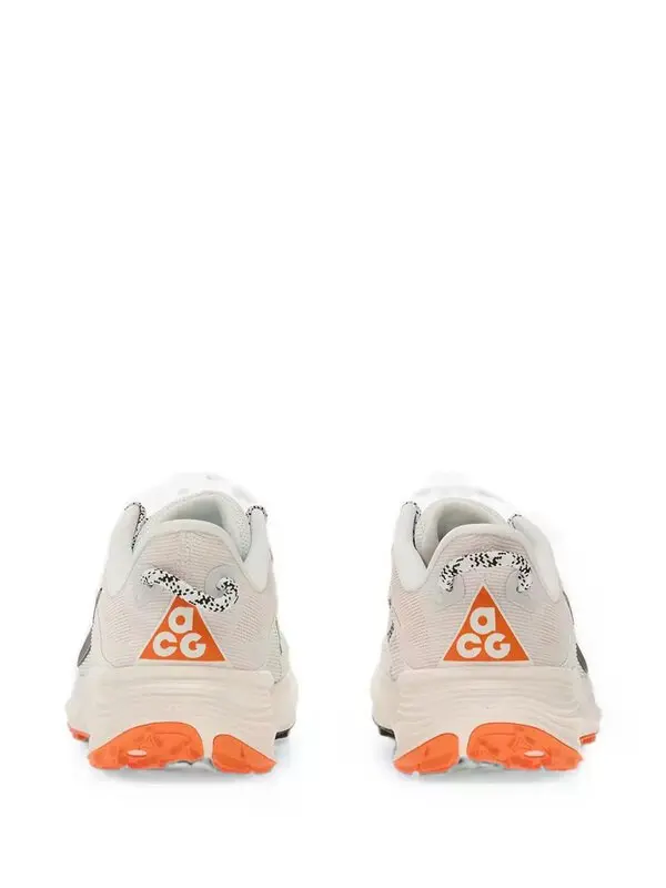 Nike Pegasus Trail Sneakers
