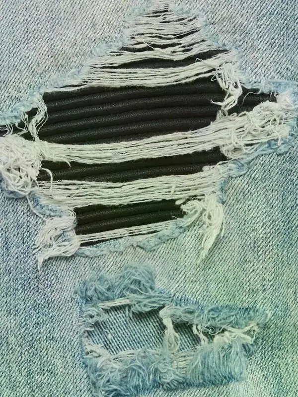 Amiri Distressed Skinny Jeans