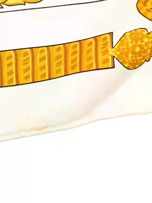 Hermès 1980-2000 Armets En Panache Silk Scarf 90 Scarves