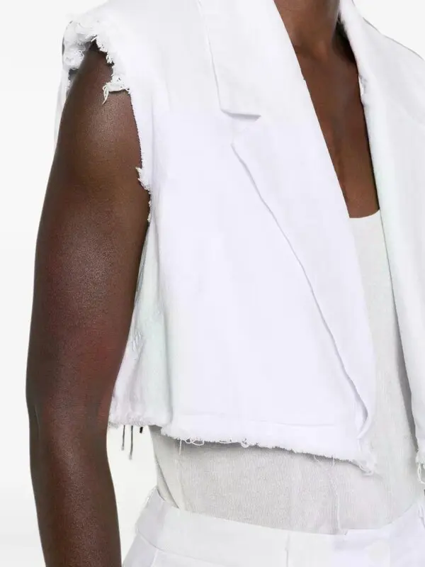MOUTAKI Sleeveless Frayed Hem Cropped Jacket