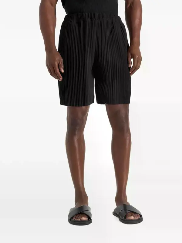 Manière De Voir Pleated Relaxed Fit Shorts - Black