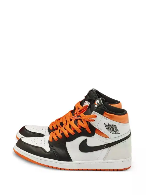 JORDAN 1 Retro Sneakers