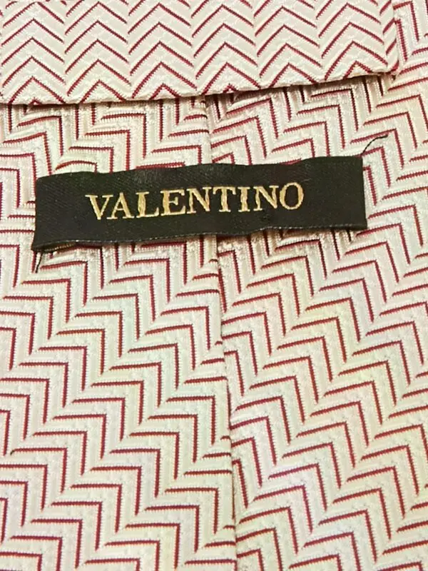 Valentino Garavani Silk Chevron Pattern Neck Tie