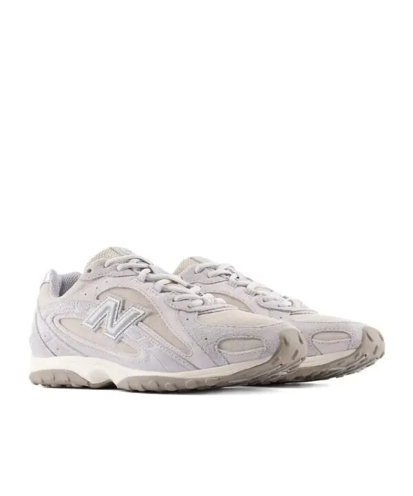 NEW BALANCE 204l Retro Running Shoes