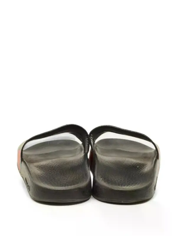 Gucci Gg Supreme Strawberry Motif Slides