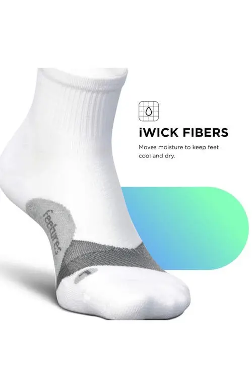 FEETURES Elite Light Cushion Quarter Solid Sport Sock With Targeted Compression - White