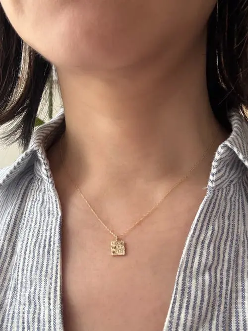 LINN DESIGNS 14k Yellow Square Diamond Pendant Necklace