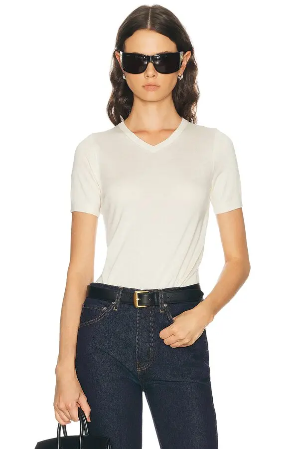 Renggli Silk Cashmere V-neck Knit Tee In Cream - Ecru