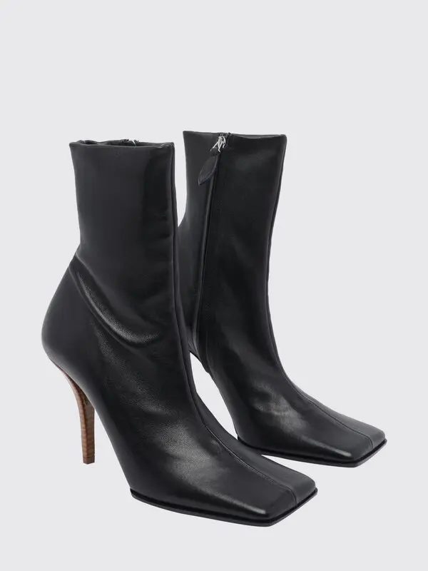Alaïa Smooth Leather Ankle Boots With Square Toe And Stiletto Heel