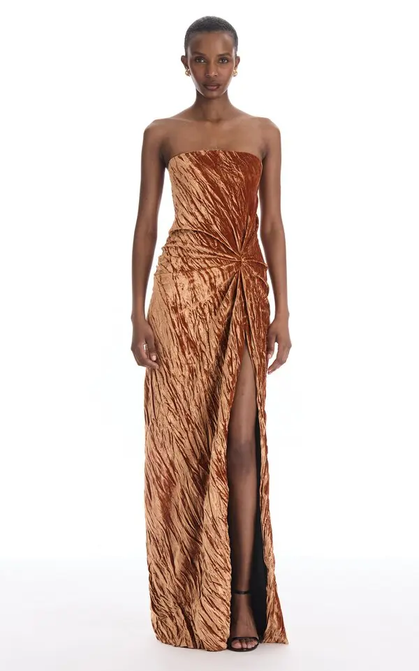 Oscar De La Renta Strapless Velvet Gown