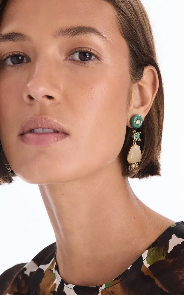 Oscar De La Renta Cabochon Drop Crystal Earrings - Ivory