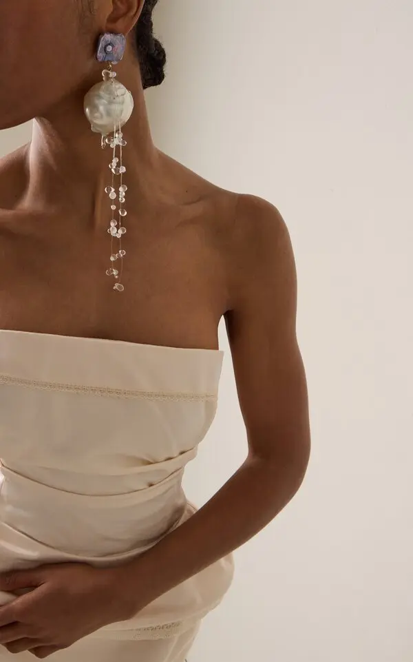 ISSHI Melting Pearl Earrings