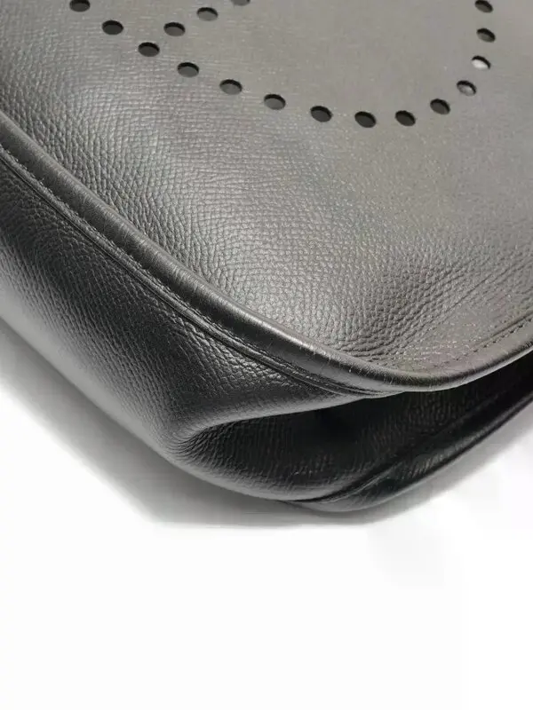 Hermès 2004 Pm Evelyne Shoulder Bag - Black