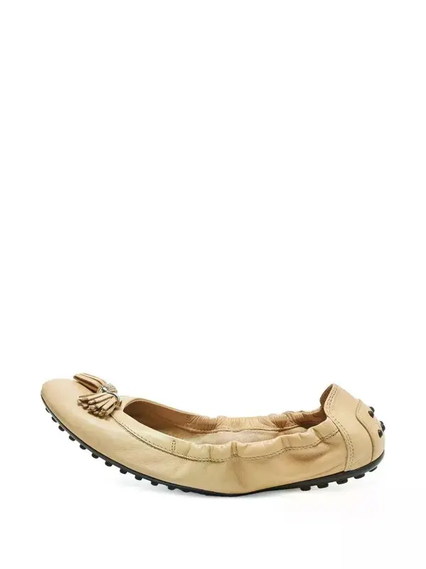 TOD'S Scrunch Tassel Ballet Flats