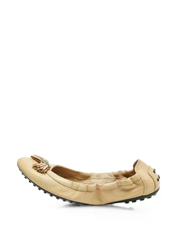 TOD'S Scrunch Tassel Ballet Flats - Neutrals