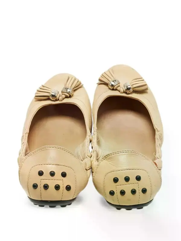 TOD'S Scrunch Tassel Ballet Flats