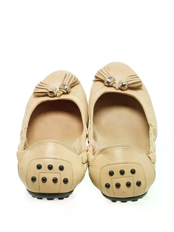 TOD'S Scrunch Tassel Ballet Flats