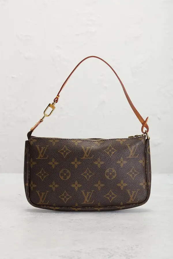 LOUIS VUITTON Monogram Pochette Accessoires Shoulder Bag
