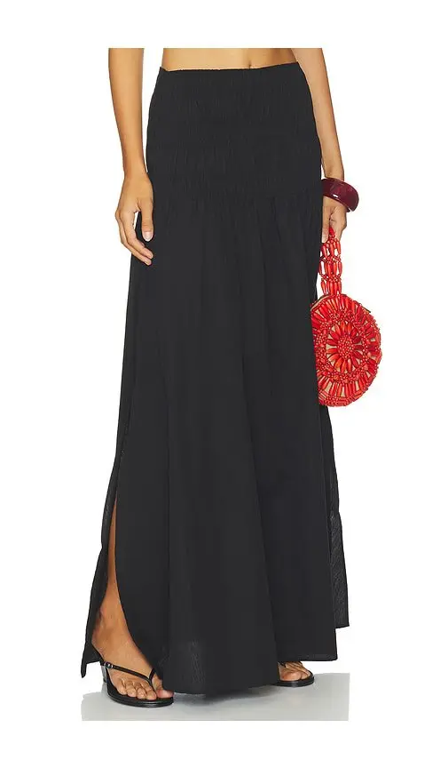 Closed Gathered Skirt - Black