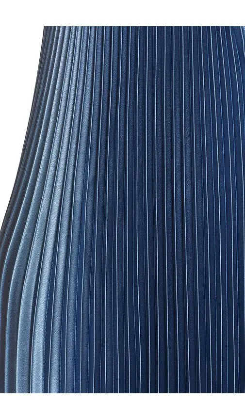 L'IDEE Pleated Halterneck Gown