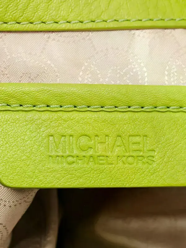 Michael Kors Jet Set Tote Bag