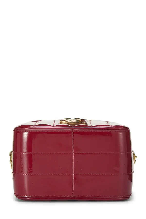 Saint Laurent Quilted Patent Vicky Vanity