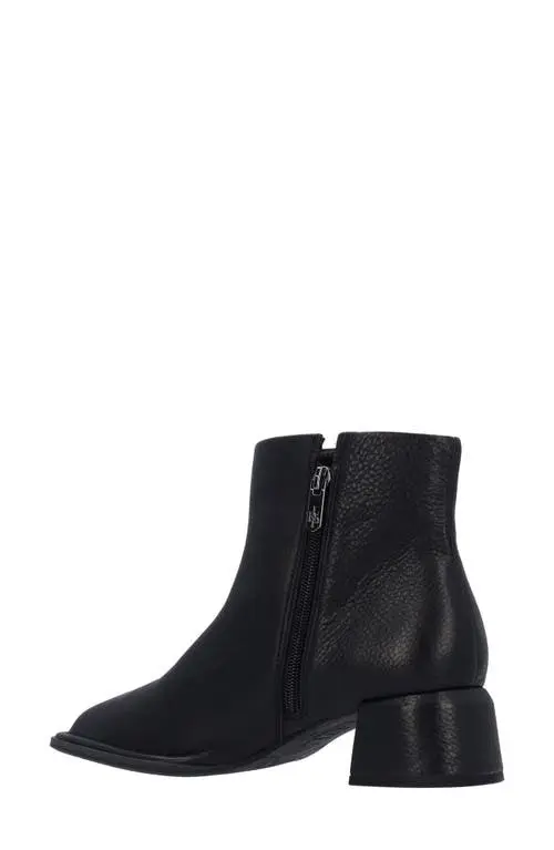 L'AMOUR DES PIEDS Nuvora Block Heel Bootie