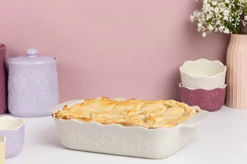 MASON CASH In The Meadow Medium Rectangular Baker