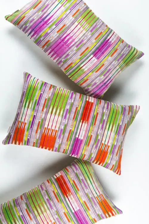 ARCHIVE NEW YORK Vintage Handwoven Tie Dye Ikat Pillow - Multi