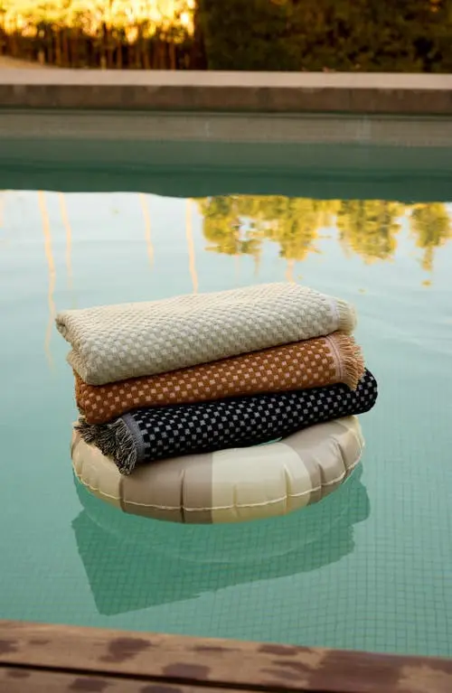 PARACHUTE Riviera Organic Cotton Beach Towel - Soft Black