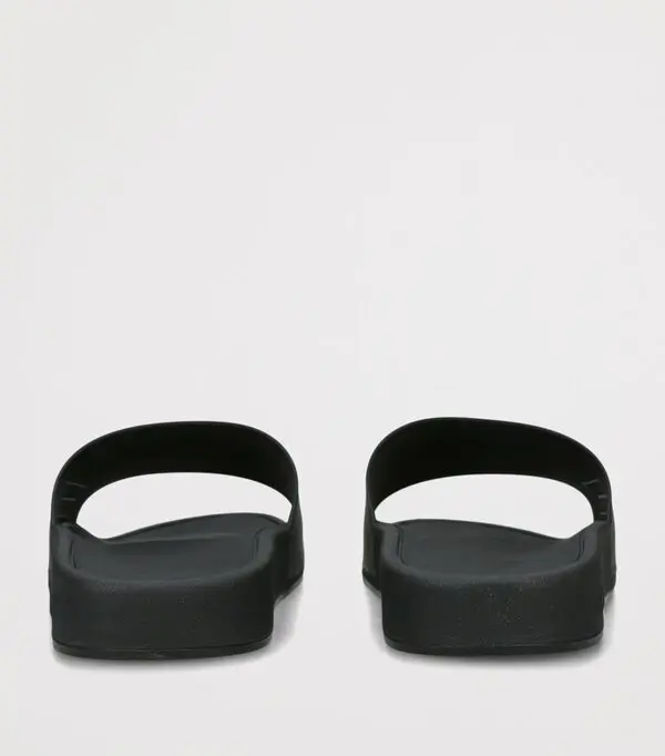 Amiri Ma Pool Slides