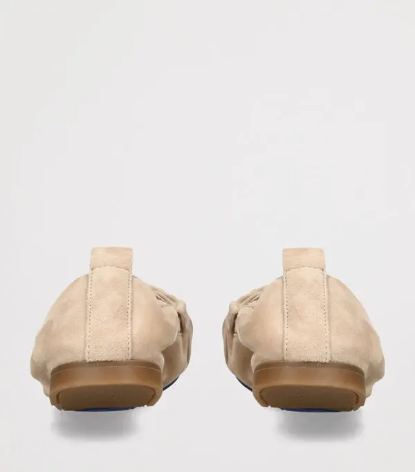 Burberry Suede Fawn Loafers - Ivory
