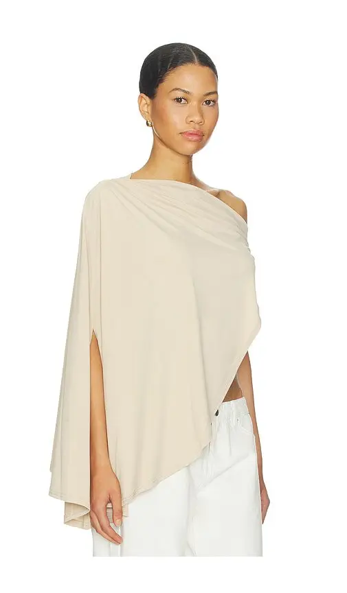 Lioness Reborn Poncho