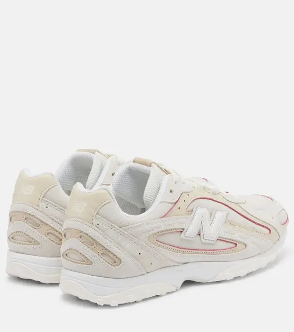 NEW BALANCE 204l Suede Sneakers