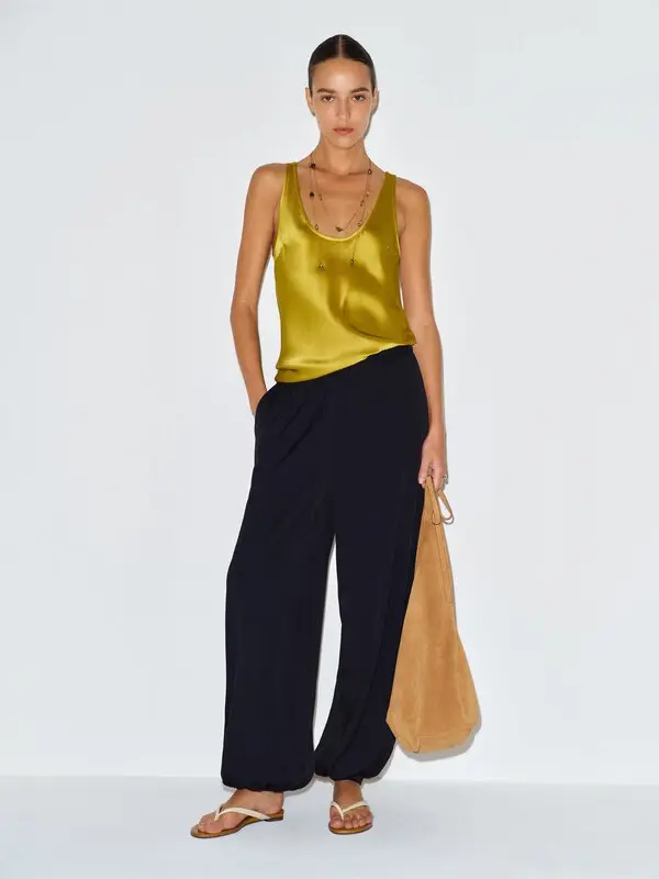 REFORMATION Aven Crepe Pant - Black