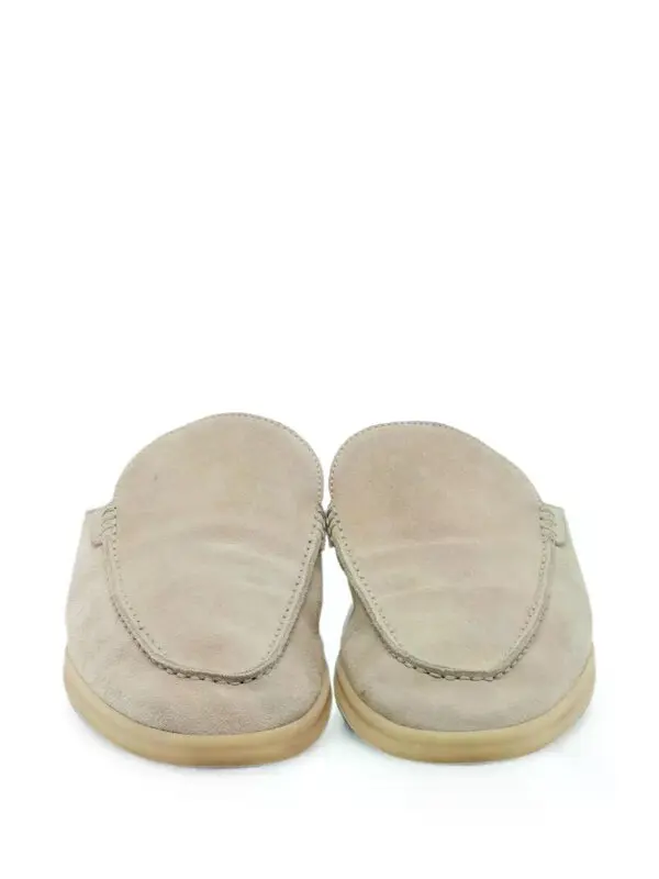 Loro Piana Suede Babouche Charms Walk Flat Mules - Grey