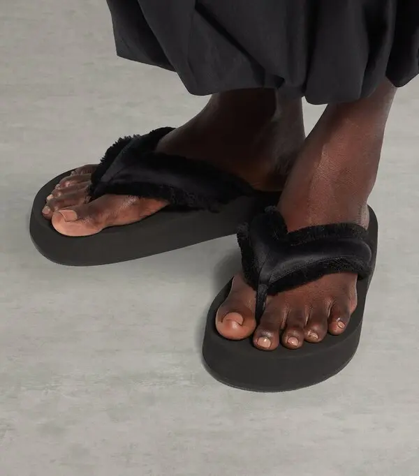 Balenciaga Fringed Jet Lag Flip Flops - Black