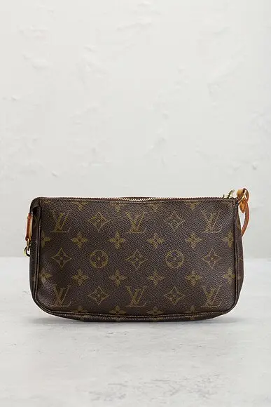 LOUIS VUITTON Monogram Pochette Accessoires Shoulder Bag