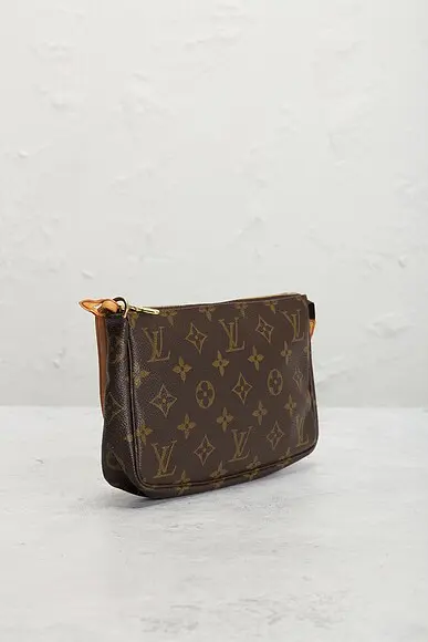LOUIS VUITTON Monogram Pochette Accessoires Shoulder Bag