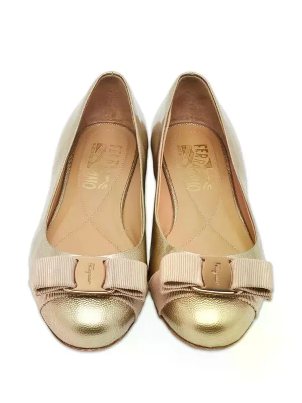 FERRAGAMO Vara Bow Ballet Flats