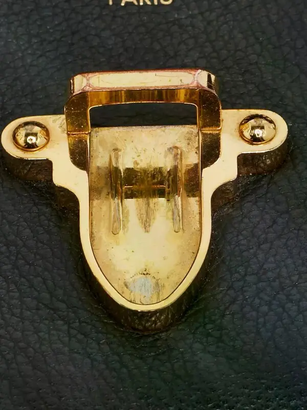 LOUIS VUITTON Victoire Handbag