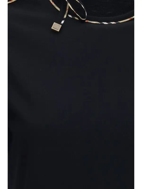 Burberry Cut-out Detail T-shirt
