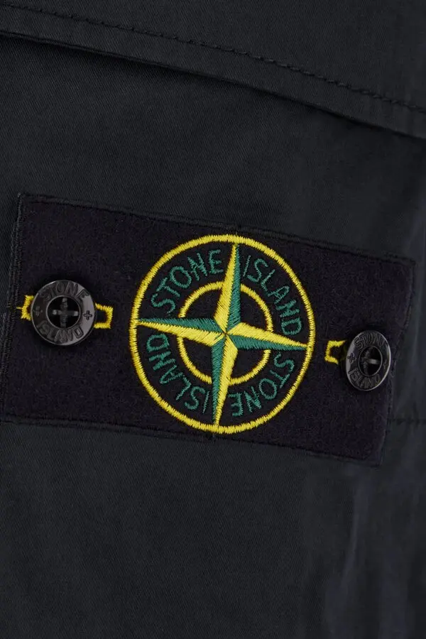 Stone Island Cargo Shorts With Logo Badge - Multicolor