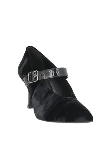 NILA & NILA Velvet Mary Jane Pumps With Spool Heel