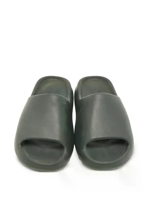 ADIDAS X YEEZY Onyx Slides