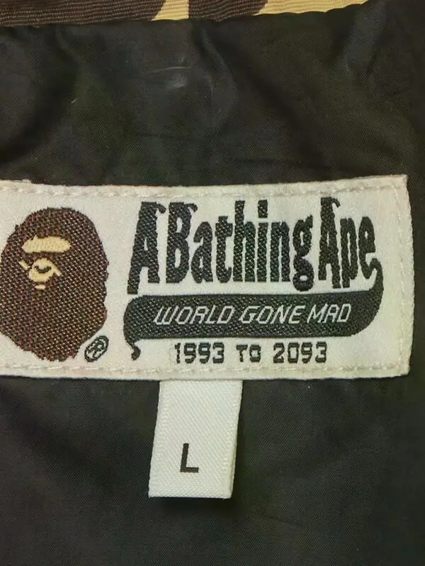 A BATHING APE Shark Camo-print Zip-up Hoodie