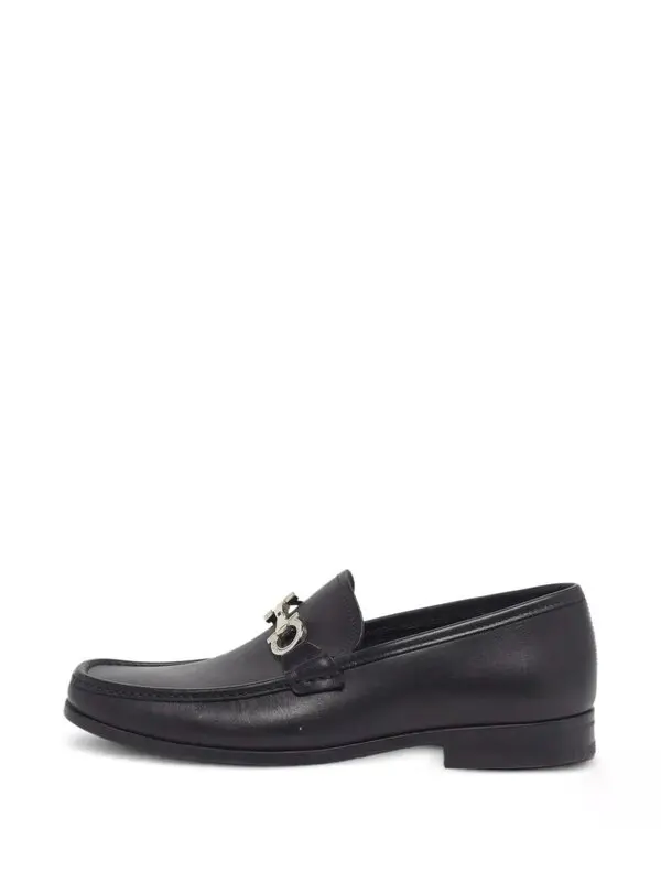 FERRAGAMO Gancini Leather Loafers - Black